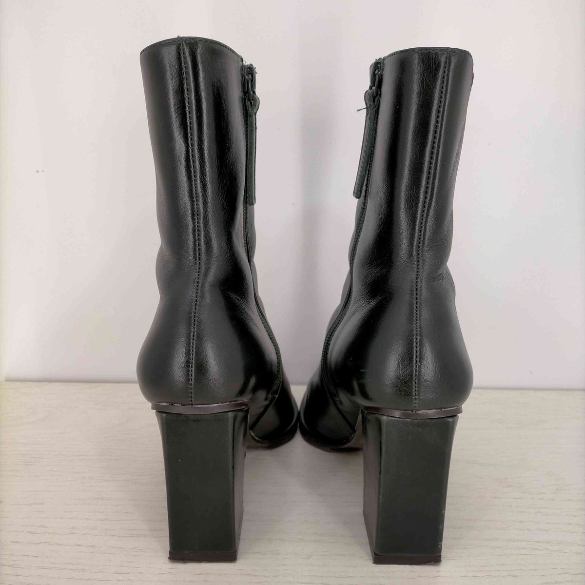 アメリヴィンテージ Ameri VINTAGE SEAMLESS LITTLE SQUARE BOOTS レディース JPN：M – ブランド古着買取販売バズストア