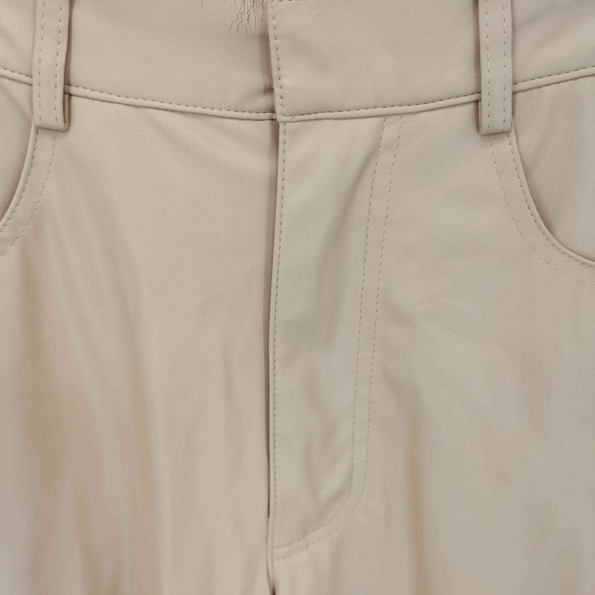 アメリヴィンテージ Ameri VINTAGE FAKE LEATHER STRAIGHT PANTS レディース JPN：S – ブランド古着買取販売バズストア